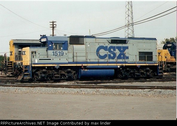 CSX 1519